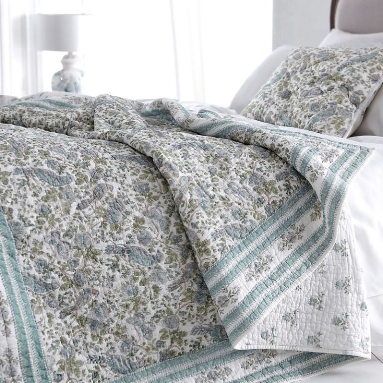 Arden Quilt and Cushion