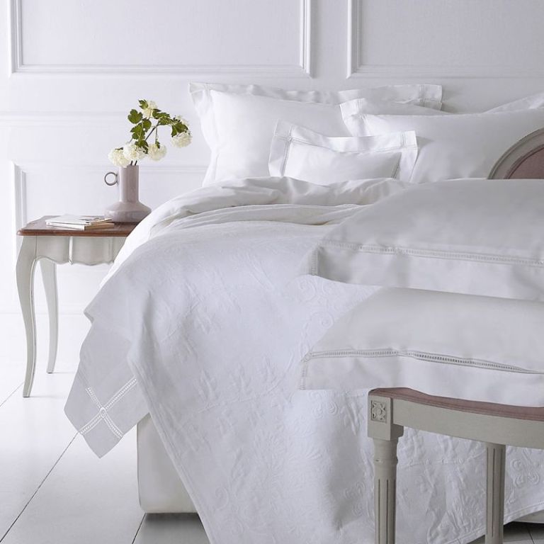 Medallion Embroidered Bed Linen